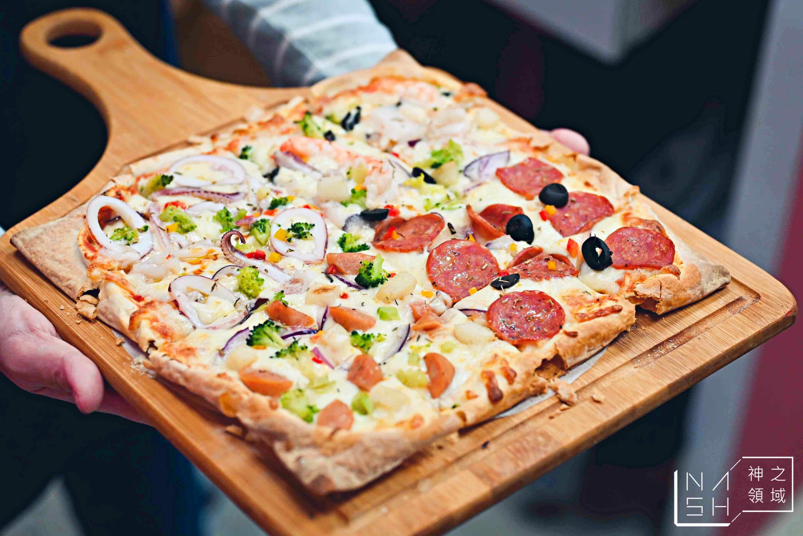 【士林美食】愛披薩ipizza，劍潭站九宮格披薩推薦 (菜單) @Nash，神之領域